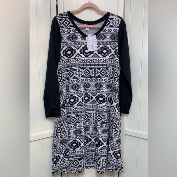LuLaRoe | Dresses | New Lularoe Emily Dress | Poshmark